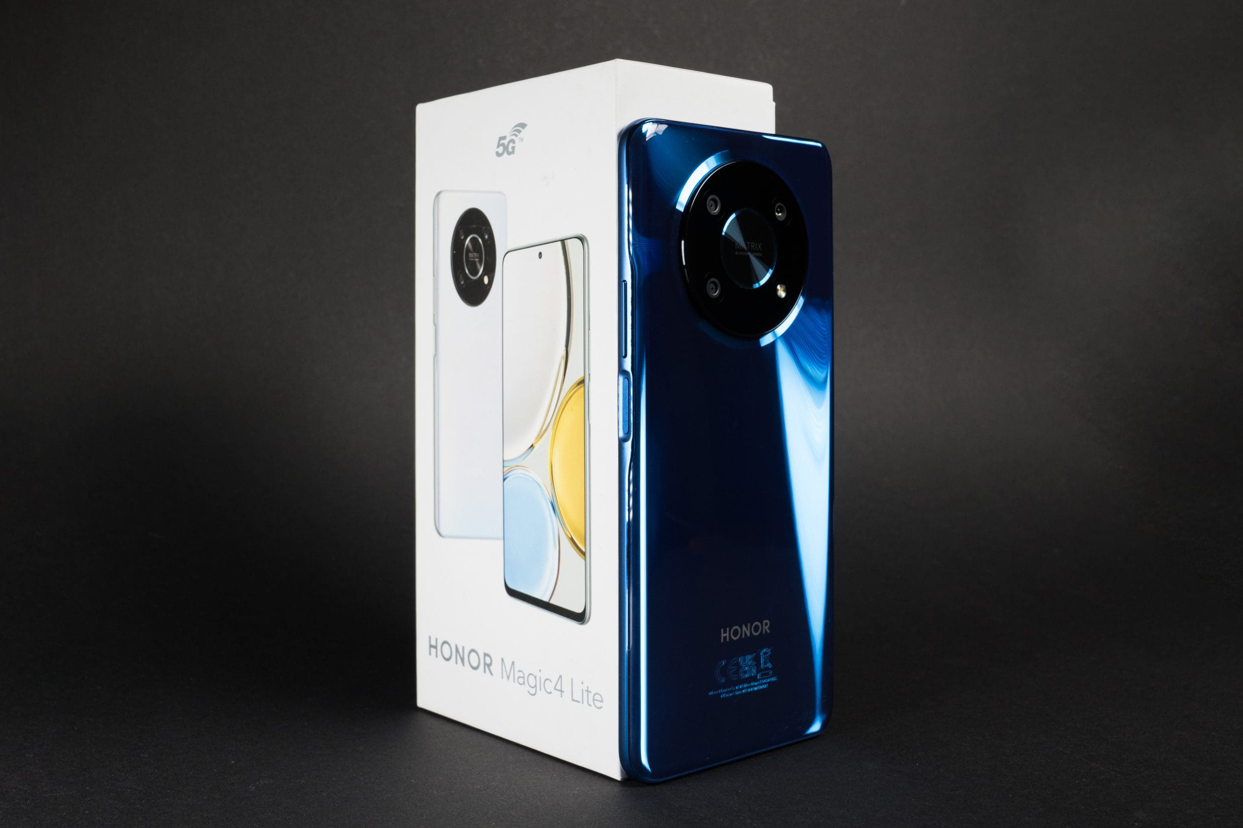 REVIEW Honor Magic 4 lite: Ecran mare la 120 Hz, autonomie bună