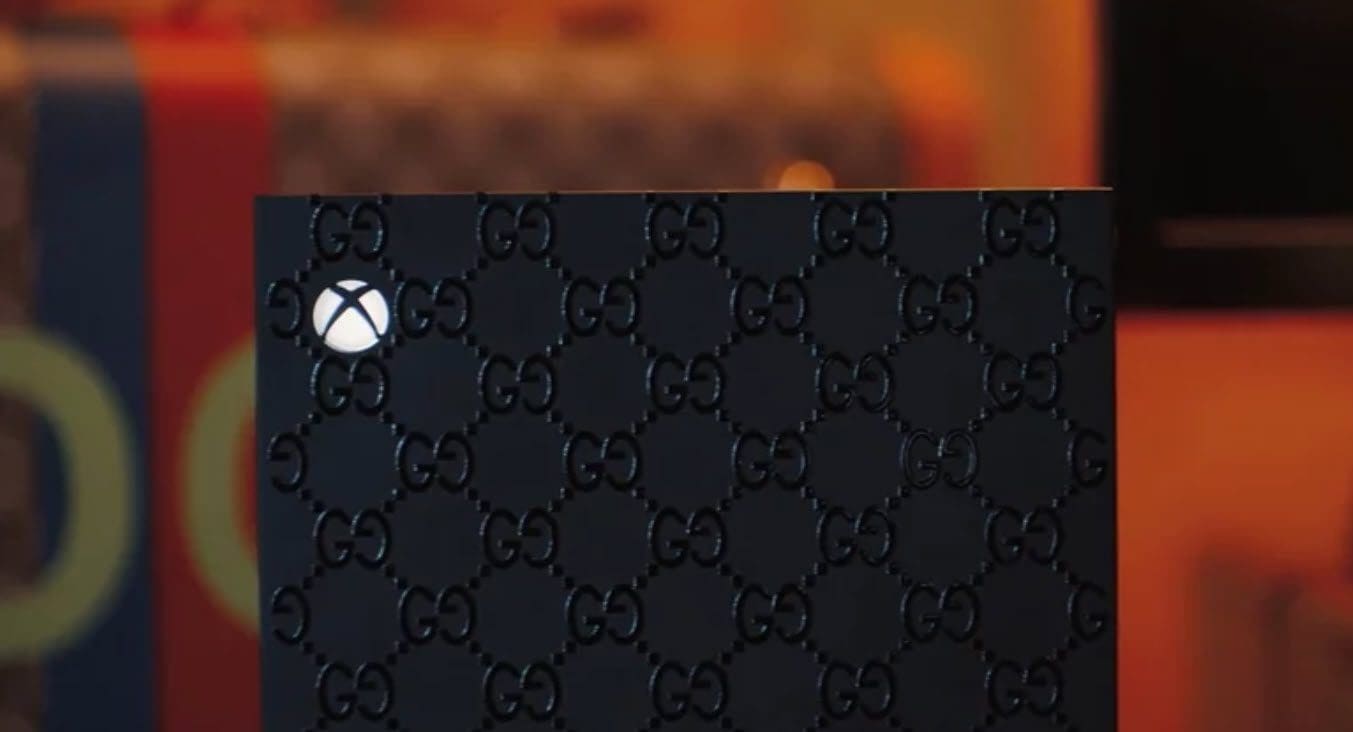 Gucci lansează cel mai scump Xbox Series X produs vreodată