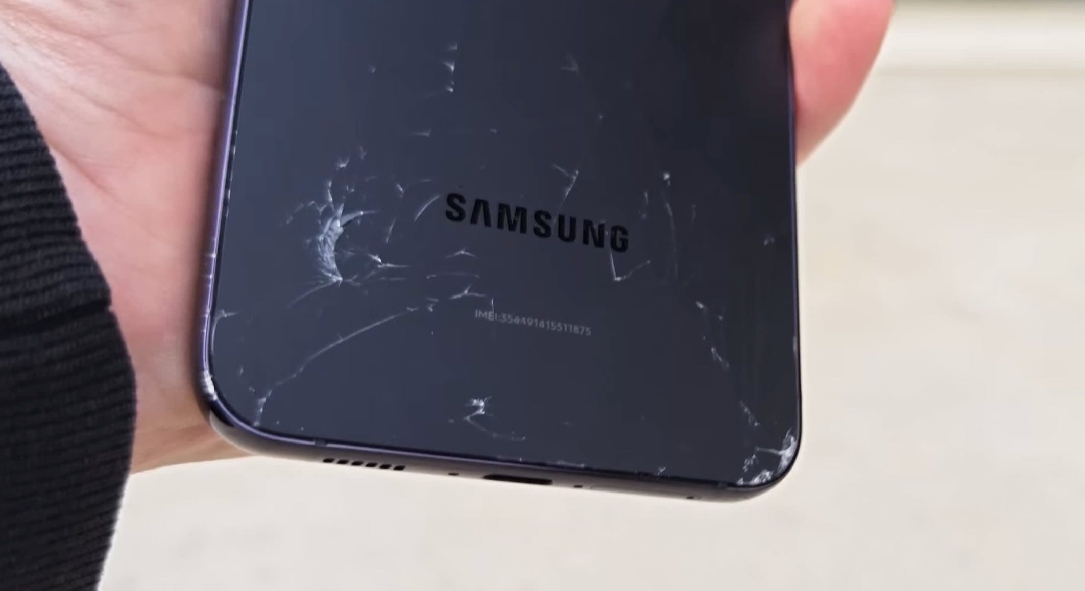 Samsung Galaxy S23+ primeşte un test de rezistenţă; Cum scapă din drop ...