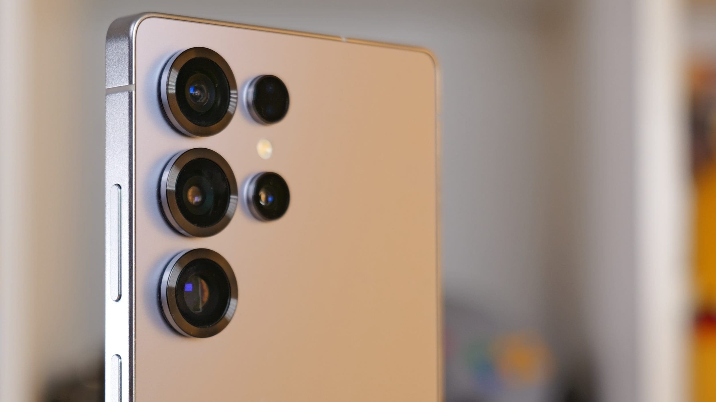 Galaxy S26 Ultra ar putea marca întoarcerea unei funcții uitate a ...