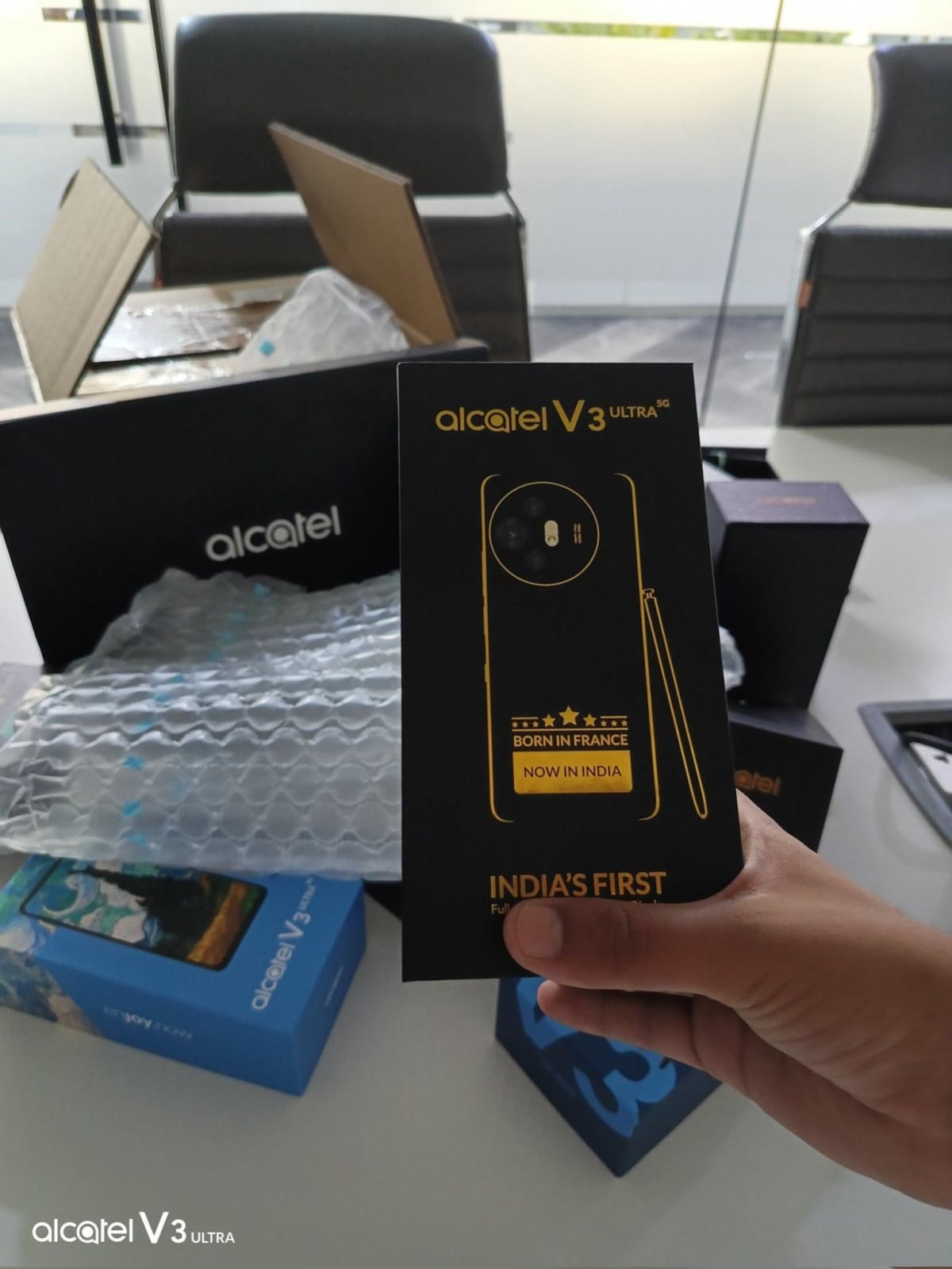 Alcatel renaște și va avea chiar un flagship 5G, Alcatel V3 Ultra