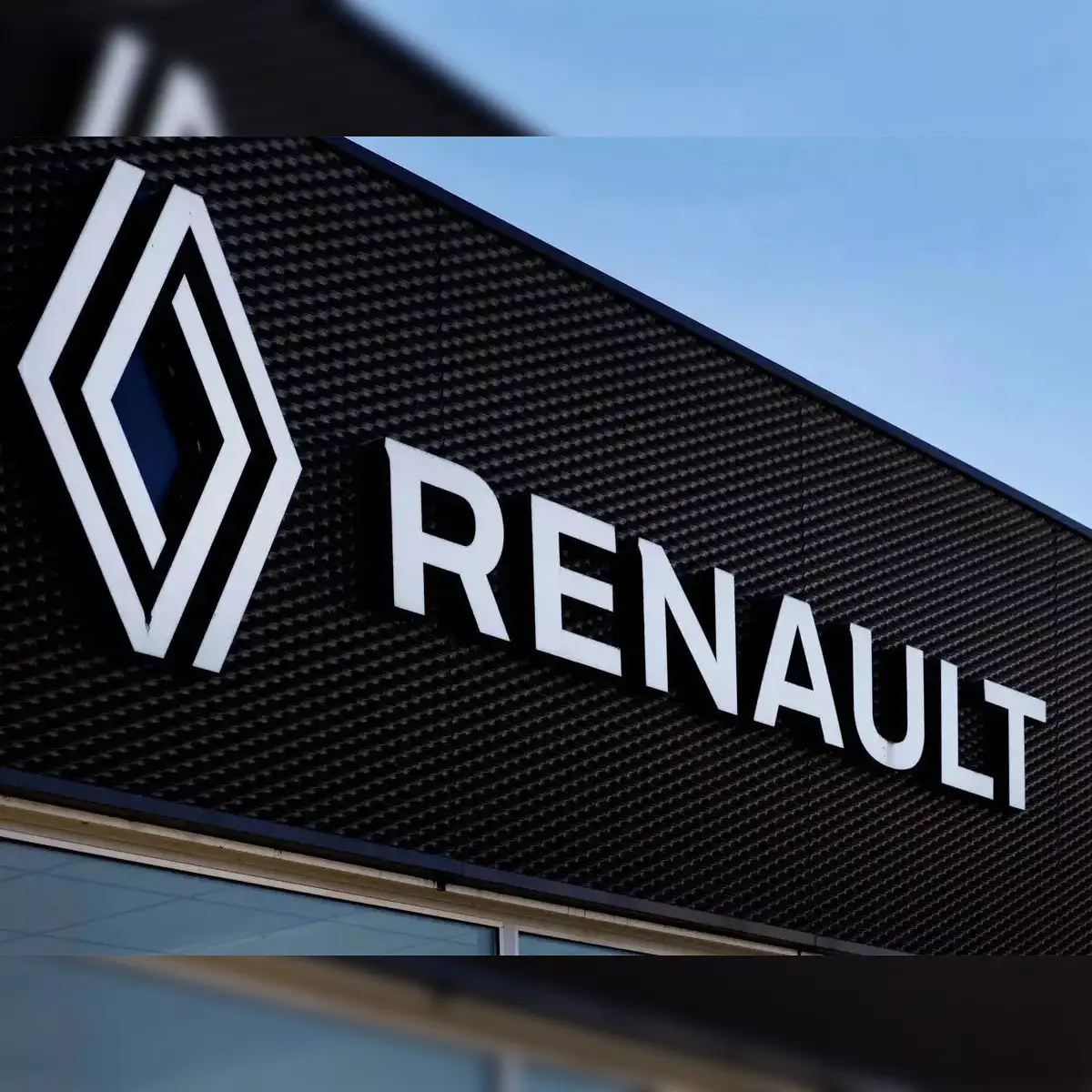 Noua motorizare Renault full hybrid E-Tech de 160 CP ajunge în România