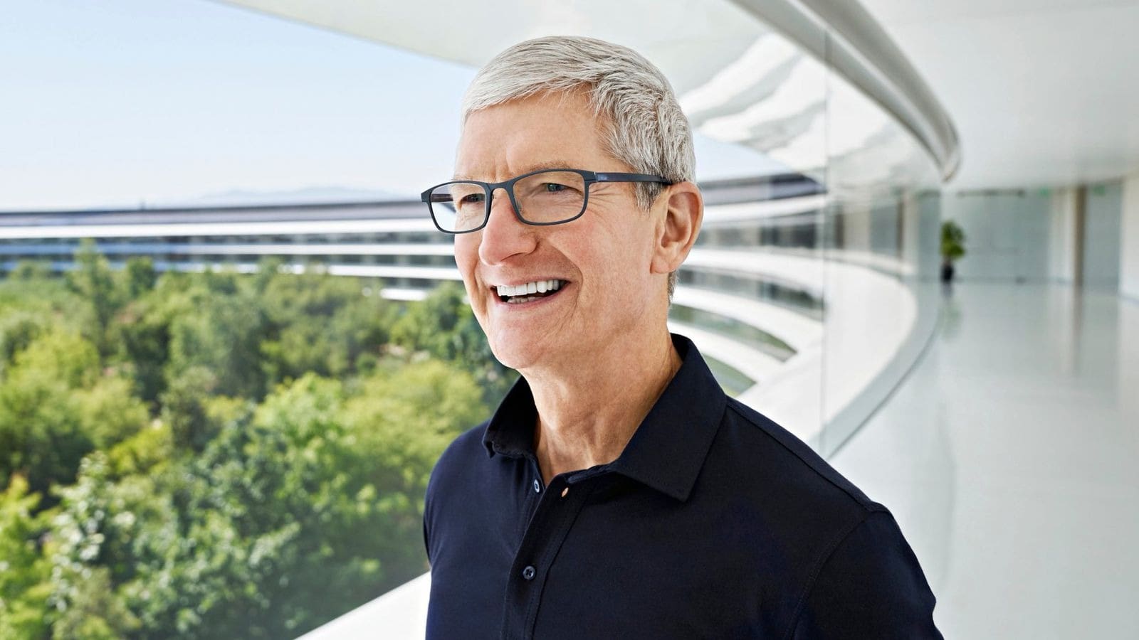 Tim Cook se pregătește de retragere? Deja ar fi ales un succesor în ...